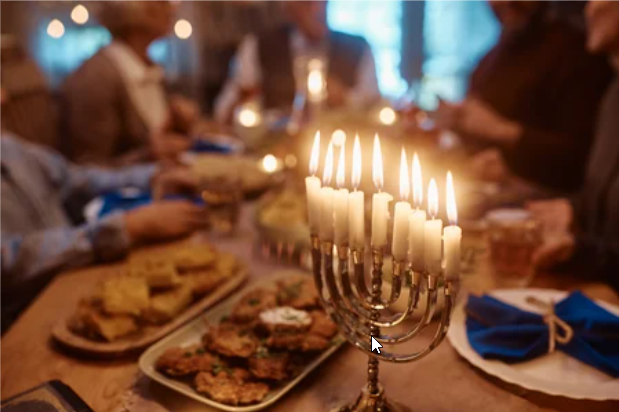 Holiday Décor - Illuminate the Season Safely